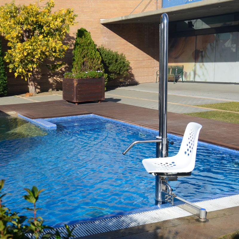 Nuevo elevador de piscina compacto y con usabilidad mejorada